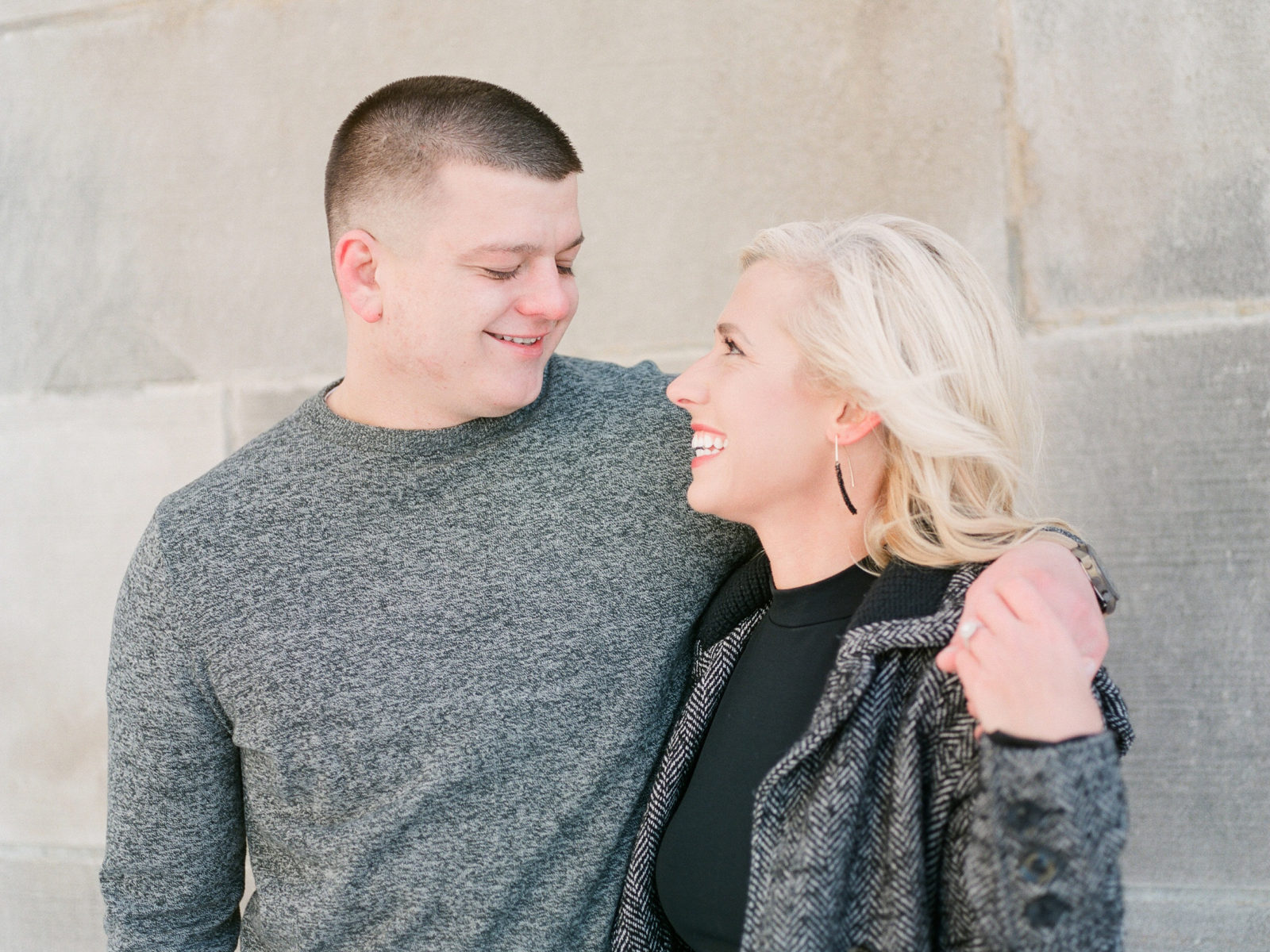 Madi & John in Kansas City – Liberty Memorial | Brianne Elizabeth ...